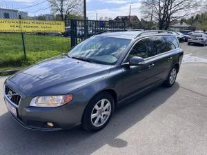 Pelēks Volvo V70 2010 Rīga, ar dzinēja tilpumu 1.60 L un nobraukumu 236 tūkst. km par 5550 €, foto  vietnē AUTOMOTO.COM.LV