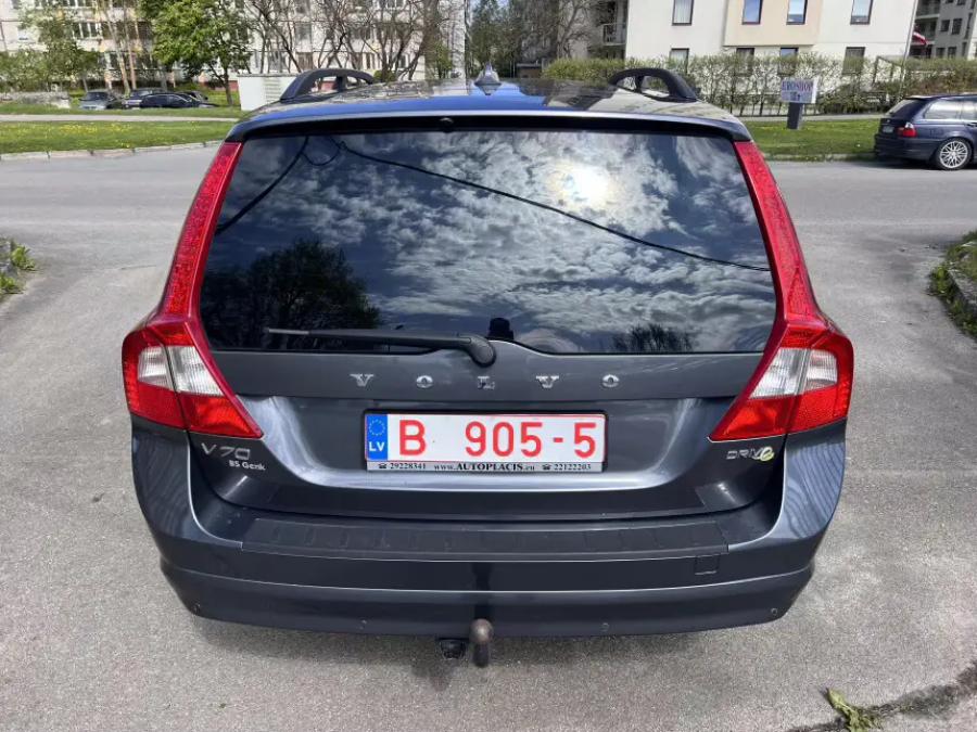 Pelēks Volvo V70 2010 Rīga, ar dzinēja tilpumu 1.60 L un nobraukumu 236 tūkst. km par 5550 €, foto 6 vietnē AUTOMOTO.COM.LV