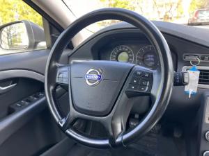 Pelēks Volvo V70 2010 Rīga, ar dzinēja tilpumu 1.60 L un nobraukumu 236 tūkst. km par 5550 €, foto 15 vietnē AUTOMOTO.COM.LV