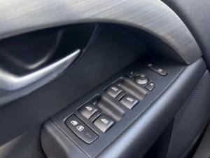 Pelēks Volvo V70 2010 Rīga, ar dzinēja tilpumu 1.60 L un nobraukumu 236 tūkst. km par 5550 €, foto 23 vietnē AUTOMOTO.COM.LV