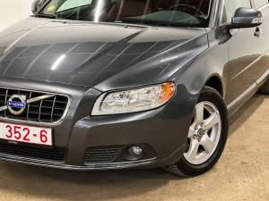 Pelēks Volvo V70 2010 Jūrmala, ar dzinēja tilpumu 2.00 L un nobraukumu 380 tūkst. km par 5650 €, foto 3 vietnē AUTOMOTO.COM.LV