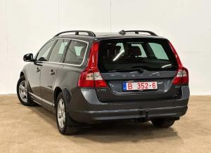 Pelēks Volvo V70 2010 Jūrmala, ar dzinēja tilpumu 2.00 L un nobraukumu 380 tūkst. km par 5650 €, foto 8 vietnē AUTOMOTO.COM.LV