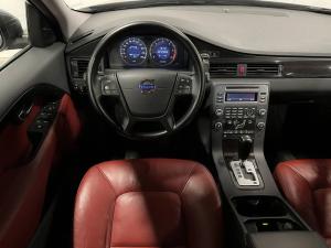 Pelēks Volvo V70 2010 Jūrmala, ar dzinēja tilpumu 2.00 L un nobraukumu 380 tūkst. km par 5650 €, foto 22 vietnē AUTOMOTO.COM.LV