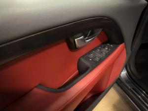 Pelēks Volvo V70 2010 Jūrmala, ar dzinēja tilpumu 2.00 L un nobraukumu 380 tūkst. km par 5650 €, foto 30 vietnē AUTOMOTO.COM.LV