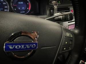 Pelēks Volvo V70 2010 Jūrmala, ar dzinēja tilpumu 2.00 L un nobraukumu 380 tūkst. km par 5650 €, foto 32 vietnē AUTOMOTO.COM.LV