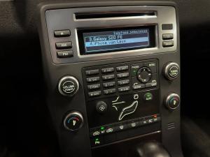 Pelēks Volvo V70 2010 Jūrmala, ar dzinēja tilpumu 2.00 L un nobraukumu 380 tūkst. km par 5650 €, foto 34 vietnē AUTOMOTO.COM.LV