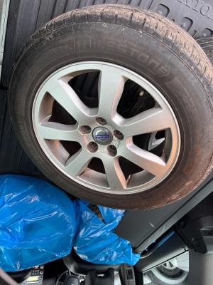 Pelēks Volvo V70 2010 Rīga, ar dzinēja tilpumu 1.60 L un nobraukumu 236 tūkst. km par 5550 €, foto 6 vietnē AUTOMOTO.COM.LV