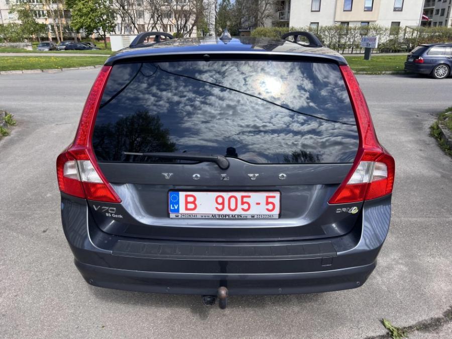 Pelēks Volvo V70 2010 Rīga, ar dzinēja tilpumu 1.60 L un nobraukumu 236 tūkst. km par 5550 €, foto 7 vietnē AUTOMOTO.COM.LV
