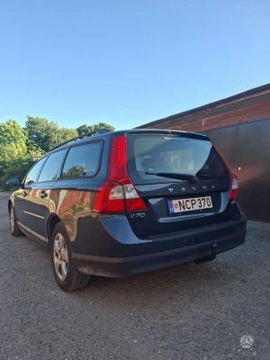 Pelēks Volvo V70 2010 Klaipėda, ar dzinēja tilpumu 2.00 L un nobraukumu 320 tūkst. km par 3000 €, foto 5 vietnē AUTOMOTO.COM.LV