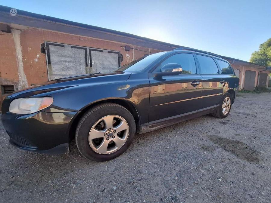 Pelēks Volvo V70 2010 Klaipėda, ar dzinēja tilpumu 2.00 L un nobraukumu 320 tūkst. km par 3000 €, foto 7 vietnē AUTOMOTO.COM.LV