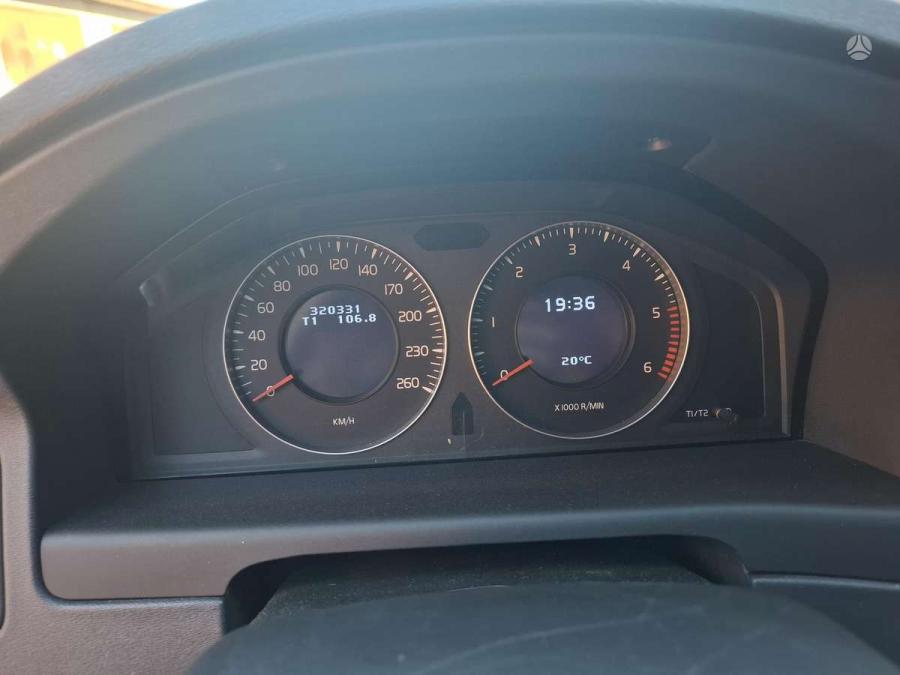 Pelēks Volvo V70 2010 Klaipėda, ar dzinēja tilpumu 2.00 L un nobraukumu 320 tūkst. km par 3000 €, foto 8 vietnē AUTOMOTO.COM.LV