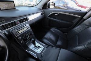 Pelēks Volvo V70 2010 Jelgava, ar dzinēja tilpumu 2.00 L un nobraukumu 341 tūkst. km par 5990 €, foto 19 vietnē AUTOMOTO.COM.LV