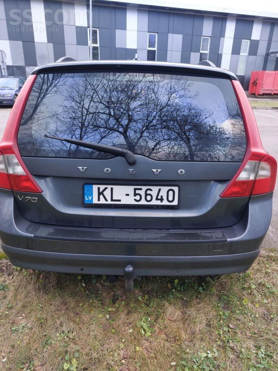 Pelēks Volvo V70 2010 Rīga, ar dzinēja tilpumu 2.40 L un nobraukumu 352 tūkst. km par 3750 €, foto 9 vietnē AUTOMOTO.COM.LV
