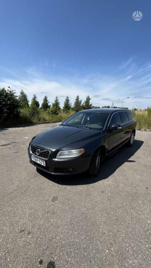 Grey Volvo V70 2010 in Vilnius, with an engine capacity of 2.00 L and mileage of 288 thousand km for 4000 €, photo 3 on AUTOMOTO.COM.LV