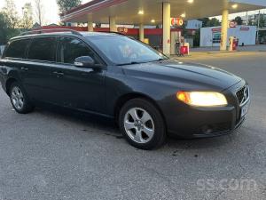 Pelēks Volvo V70 2010 Rīga, ar dzinēja tilpumu 2.00 L un nobraukumu 315 tūkst. km par 3250 €, foto 4 vietnē AUTOMOTO.COM.LV