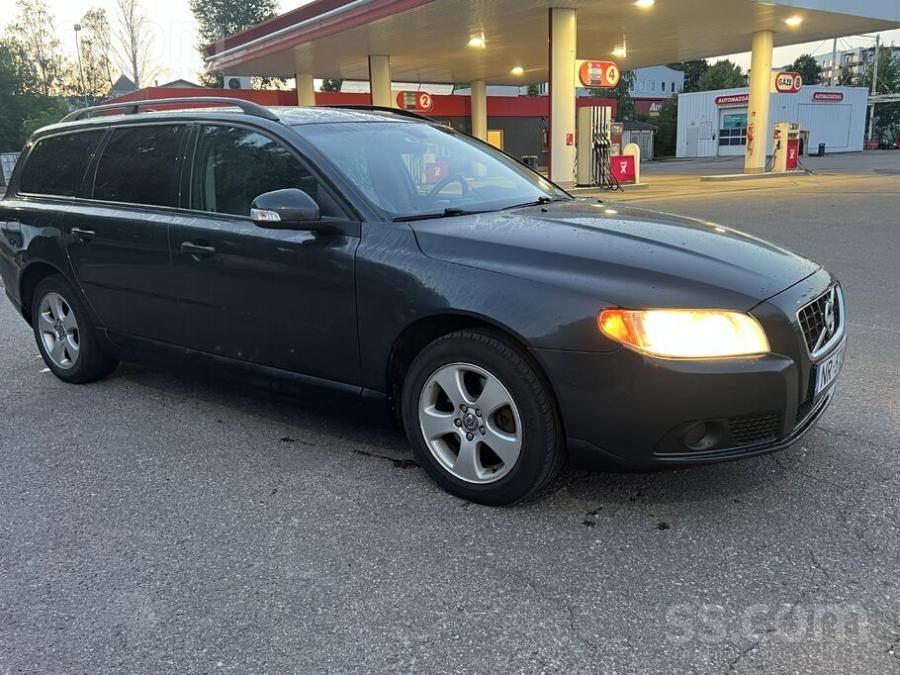 Pelēks Volvo V70 2010 Rīga, ar dzinēja tilpumu 2.00 L un nobraukumu 315 tūkst. km par 3250 €, foto 4 vietnē AUTOMOTO.COM.LV