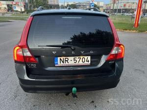 Pelēks Volvo V70 2010 Rīga, ar dzinēja tilpumu 2.00 L un nobraukumu 315 tūkst. km par 3250 €, foto 7 vietnē AUTOMOTO.COM.LV