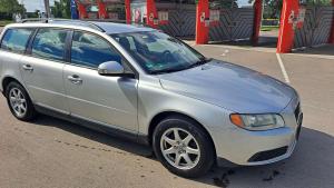 Grey Volvo V70 2010 in Plunge, with an engine capacity of 2.00 L and mileage of 257 thousand km for 3850 €, photo 7 on AUTOMOTO.COM.LV