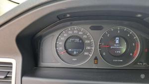 Grey Volvo V70 2010 in Plunge, with an engine capacity of 2.00 L and mileage of 257 thousand km for 3850 €, photo 13 on AUTOMOTO.COM.LV
