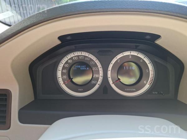 Pelēks Volvo V70 2010 Rīga, ar dzinēja tilpumu 2.40 L un nobraukumu 398 tūkst. km par 3500 €, foto 6 vietnē AUTOMOTO.COM.LV