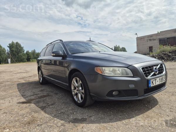 Pelēks Volvo V70 2010 Aizkraukle, ar dzinēja tilpumu 2.40 L un nobraukumu 460 tūkst. km par 2500 €, foto 6 vietnē AUTOMOTO.COM.LV