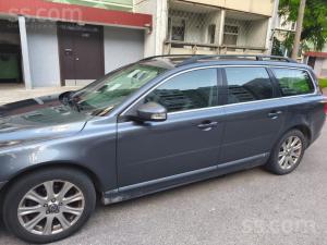 Grey Volvo V70 2010 in Riga, with an engine capacity of 2.40 L and mileage of 255 thousand km for 3500 €, photo 4 on AUTOMOTO.COM.LV