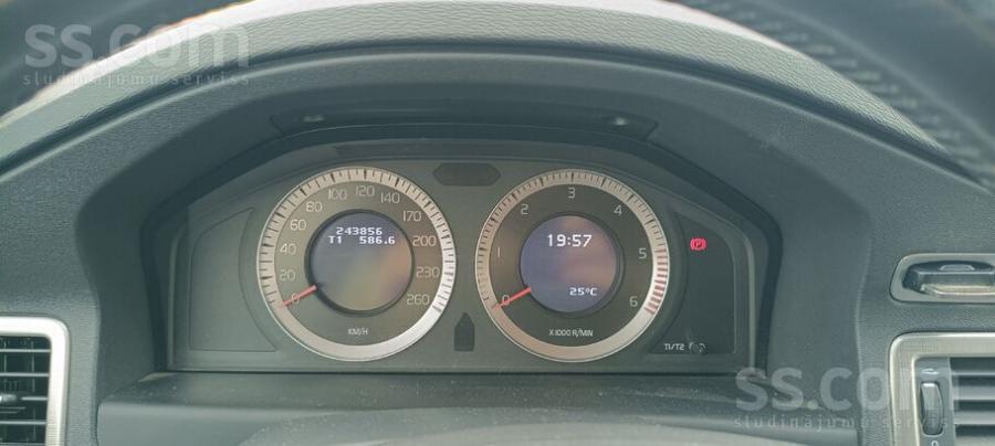 Серый Вольво В70 2010 в Екабпилс, объемом двигателя 1.60 л и пробегом 244 тыс. км за 6000 €, фото 11 на AUTOMOTO.COM.LV