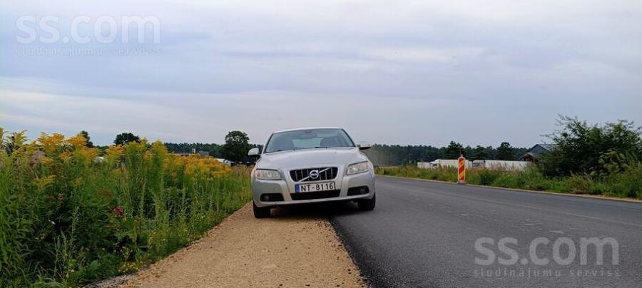 Серый Вольво В70 2010 в Екабпилс, объемом двигателя 1.60 л и пробегом 244 тыс. км за 6000 €, фото 5 на AUTOMOTO.COM.LV