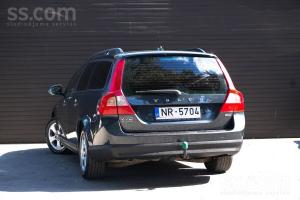 Pelēks Volvo V70 2010 Rīga, ar dzinēja tilpumu 2.00 L un nobraukumu 317 tūkst. km par 4690 €, foto 4 vietnē AUTOMOTO.COM.LV