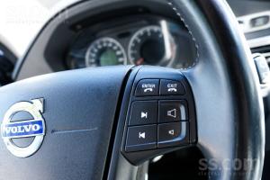 Pelēks Volvo V70 2010 Rīga, ar dzinēja tilpumu 2.00 L un nobraukumu 317 tūkst. km par 4690 €, foto 12 vietnē AUTOMOTO.COM.LV