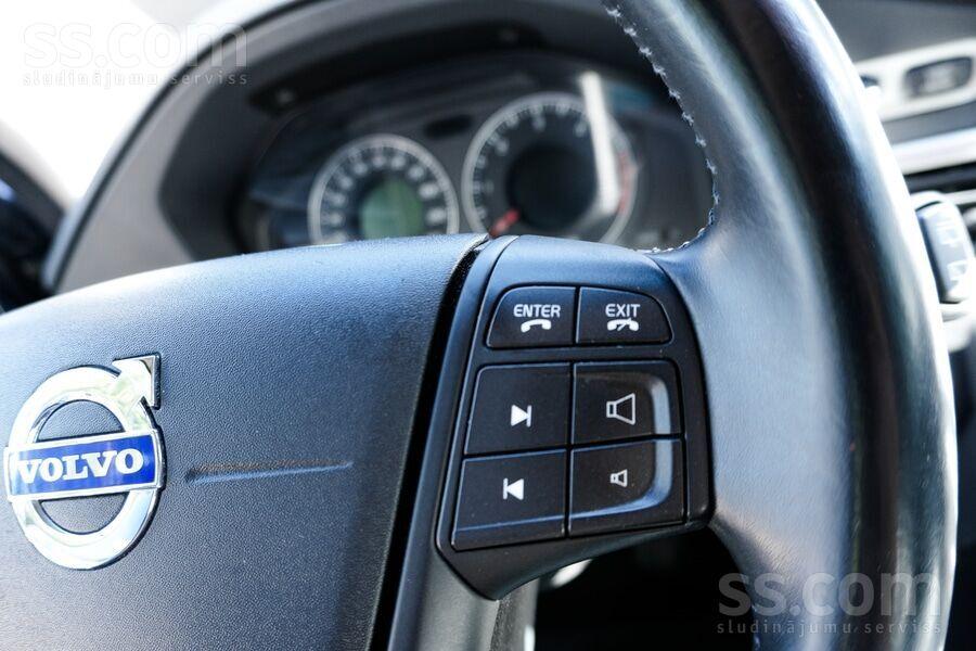 Pelēks Volvo V70 2010 Rīga, ar dzinēja tilpumu 2.00 L un nobraukumu 317 tūkst. km par 4690 €, foto 12 vietnē AUTOMOTO.COM.LV