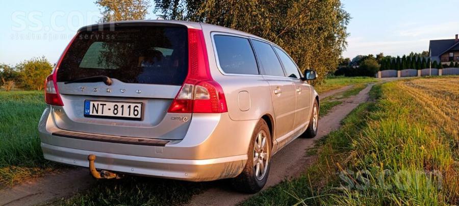 Серый Вольво В70 2010 в Екабпилс, объемом двигателя 1.60 л и пробегом 244 тыс. км за 3950 €, фото 6 на AUTOMOTO.COM.LV