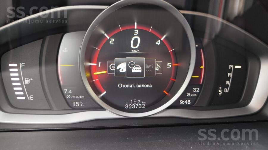 Grey Volvo V70 2010 in Jelgava, with an engine capacity of 2.40 L and mileage of 325 thousand km for 5200 €, photo 15 on AUTOMOTO.COM.LV