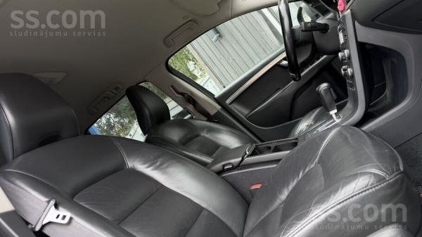 Pelēks Volvo V70 2010 Rīga, ar dzinēja tilpumu 2.40 L un nobraukumu 0 tūkst. km par 2750 €, foto 7 vietnē AUTOMOTO.COM.LV