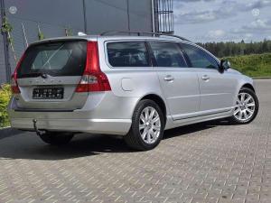 Grey Volvo V70 2010 in Vilnius, with an engine capacity of 2.40 L and mileage of 260 thousand km for 6800 €, photo 8 on AUTOMOTO.COM.LV
