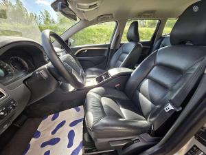 Grey Volvo V70 2010 in Vilnius, with an engine capacity of 2.40 L and mileage of 260 thousand km for 6800 €, photo 11 on AUTOMOTO.COM.LV