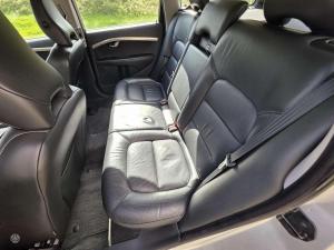 Grey Volvo V70 2010 in Vilnius, with an engine capacity of 2.40 L and mileage of 260 thousand km for 6800 €, photo 15 on AUTOMOTO.COM.LV