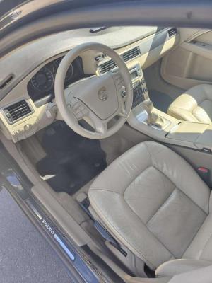 Pelēks Volvo V70 2010 Kauņa, ar dzinēja tilpumu 1.98 L un nobraukumu 311 tūkst. km par 4600 €, foto 9 vietnē AUTOMOTO.COM.LV