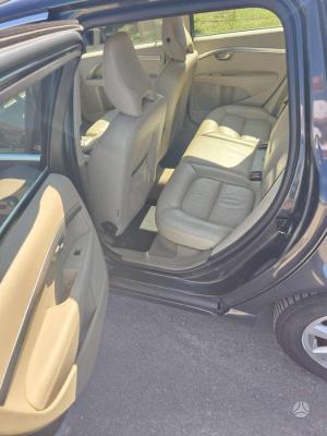 Pelēks Volvo V70 2010 Kauņa, ar dzinēja tilpumu 1.98 L un nobraukumu 311 tūkst. km par 4600 €, foto 13 vietnē AUTOMOTO.COM.LV
