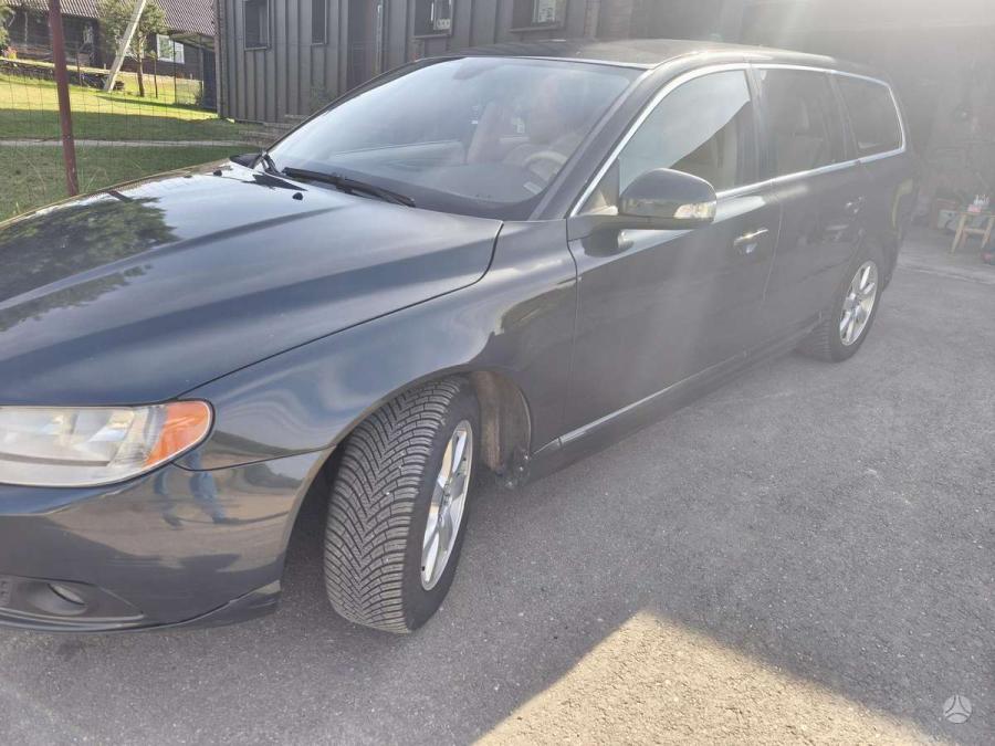 Pelēks Volvo V70 2010 Kauņa, ar dzinēja tilpumu 1.98 L un nobraukumu 311 tūkst. km par 4600 €, foto 14 vietnē AUTOMOTO.COM.LV