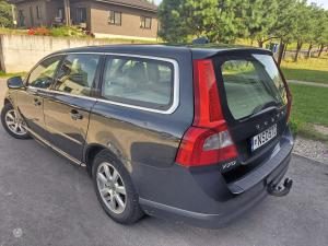 Pelēks Volvo V70 2010 Kauņa, ar dzinēja tilpumu 1.98 L un nobraukumu 311 tūkst. km par 4600 €, foto 18 vietnē AUTOMOTO.COM.LV