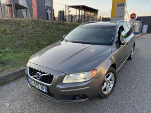 Grey Volvo V70 2010 in Kaunas, with an engine capacity of 2.40 L and mileage of 281 thousand km for 4599 €, photo  on AUTOMOTO.COM.LV