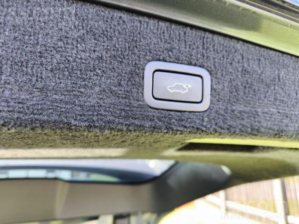 Grey Volvo V70 2010 in Riga, with an engine capacity of 2.40 L and mileage of 284 thousand km for 4900 €, photo 11 on AUTOMOTO.COM.LV