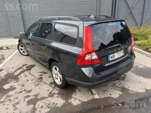 Pelēks Volvo V70 2010 Rīga, ar dzinēja tilpumu 2.00 L un nobraukumu 355 tūkst. km par 3090 €, foto 5 vietnē AUTOMOTO.COM.LV