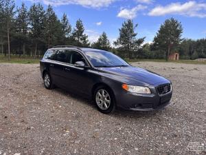 Grey Volvo V70 2010 in Jonava, with an engine capacity of 1.60 L and mileage of 269 thousand km for 5750 €, photo 4 on AUTOMOTO.COM.LV