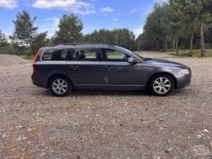 Grey Volvo V70 2010 in Jonava, with an engine capacity of 1.60 L and mileage of 269 thousand km for 5750 €, photo 5 on AUTOMOTO.COM.LV