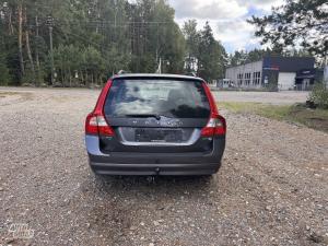 Grey Volvo V70 2010 in Jonava, with an engine capacity of 1.60 L and mileage of 269 thousand km for 5750 €, photo 7 on AUTOMOTO.COM.LV