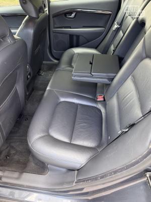 Grey Volvo V70 2010 in Jonava, with an engine capacity of 1.60 L and mileage of 269 thousand km for 5750 €, photo 14 on AUTOMOTO.COM.LV