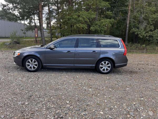 Volvo V70 2010 Jonava vietnÄ PelÄks Volvo V70 2010 Jonava, ar dzinÄja tilpumu 1.56 L un nobraukumu 269 tÅ«kst. km par 5750 ā¬, foto 9 vietnÄ AUTOMOTO.COM.LV