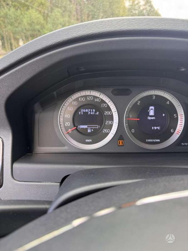 Volvo V70 2010 Jonava vietnÄ PelÄks Volvo V70 2010 Jonava, ar dzinÄja tilpumu 1.56 L un nobraukumu 269 tÅ«kst. km par 5750 ā¬, foto 10 vietnÄ AUTOMOTO.COM.LV
